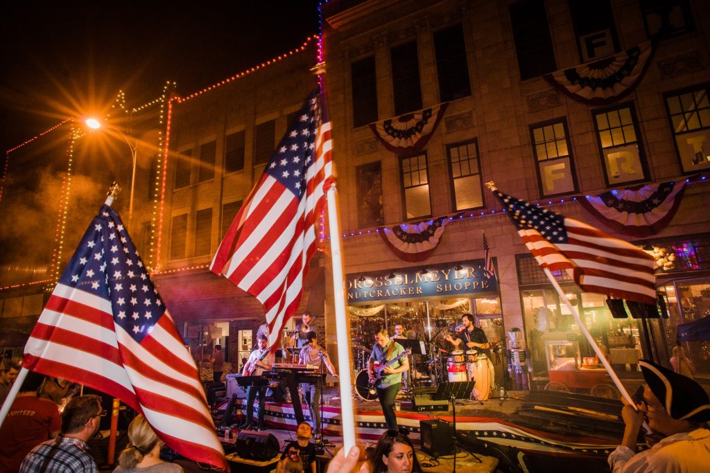 First Fridays on Fourth Street – The Harmonium Project